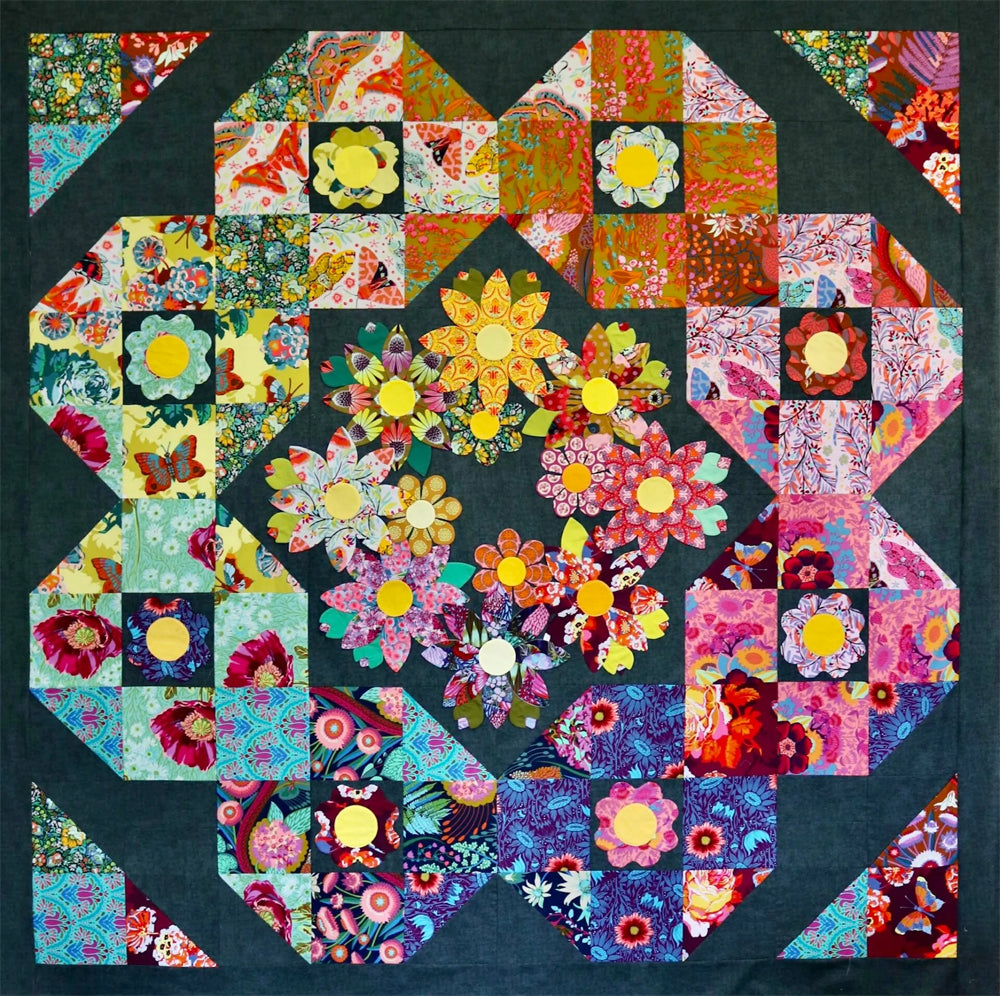 Islas Secret Garden Quilt Pattern Designed by Carolyn Murfitt for Free ...